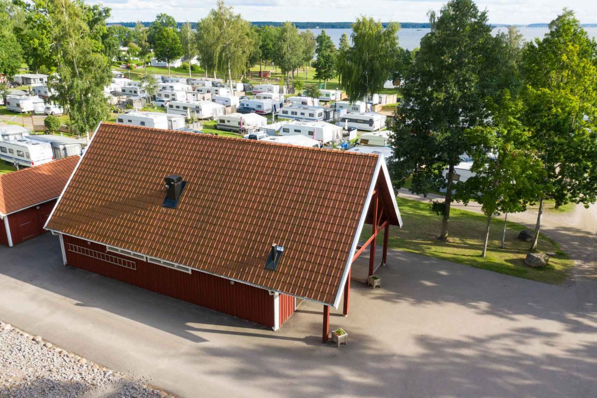 Sundsörn camping erbjuder faciliteter, café, butik, restaurang & båthamn